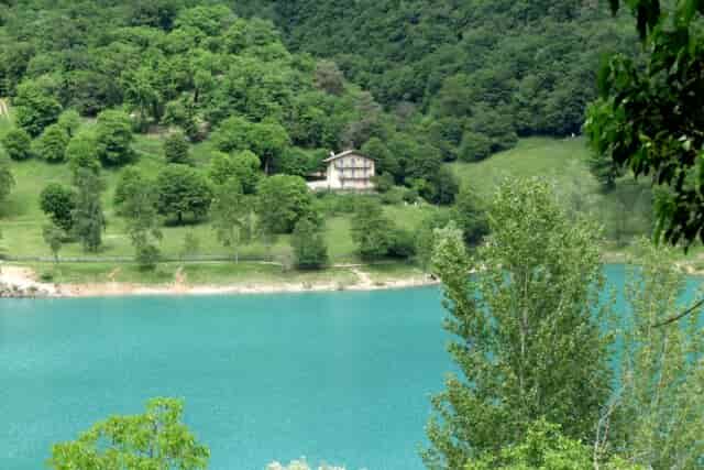Marzotto acquista casa al Lago di Tenno | - Versione Stampabile
